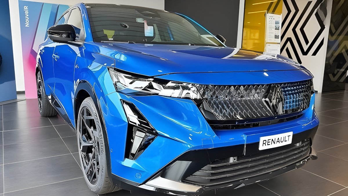 New 2026 Renault Rafale Spotted Testing: First Look at Upcoming Coupe ...